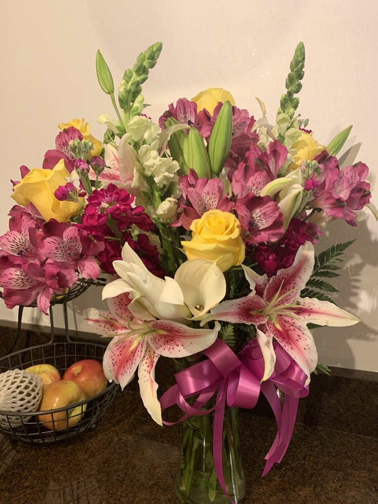 ANDREW’S FLORIST - Updated December 2024 - 41 Photos & 29 Reviews ...