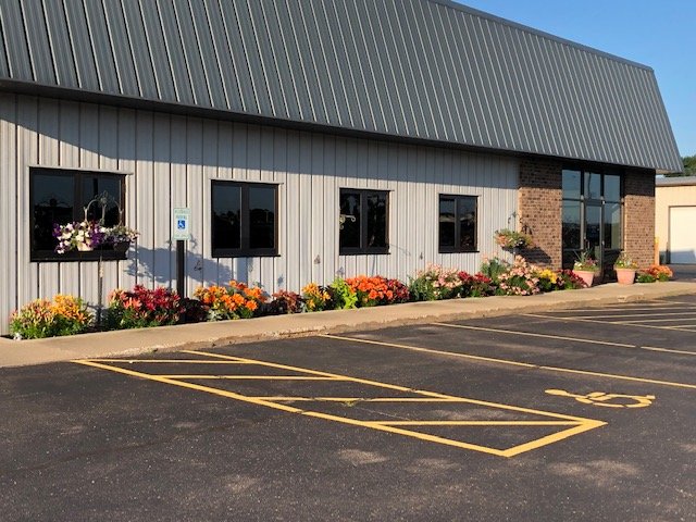 ESSER GLASS - Updated December 2025 - 13 Photos - 3601 Patch St ...