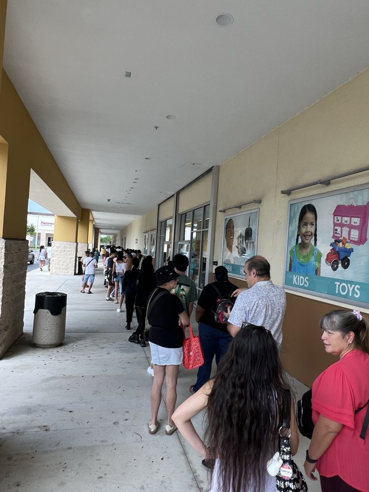 DAISO - Updated January 2026 - 205 Photos & 13 Reviews - 18216 NW 27th ...