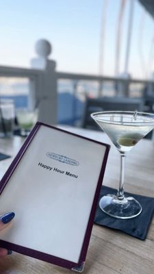 NEWPORT LANDING RESTAURANT - Updated October 2025 - 1150 Photos & 1075 ...