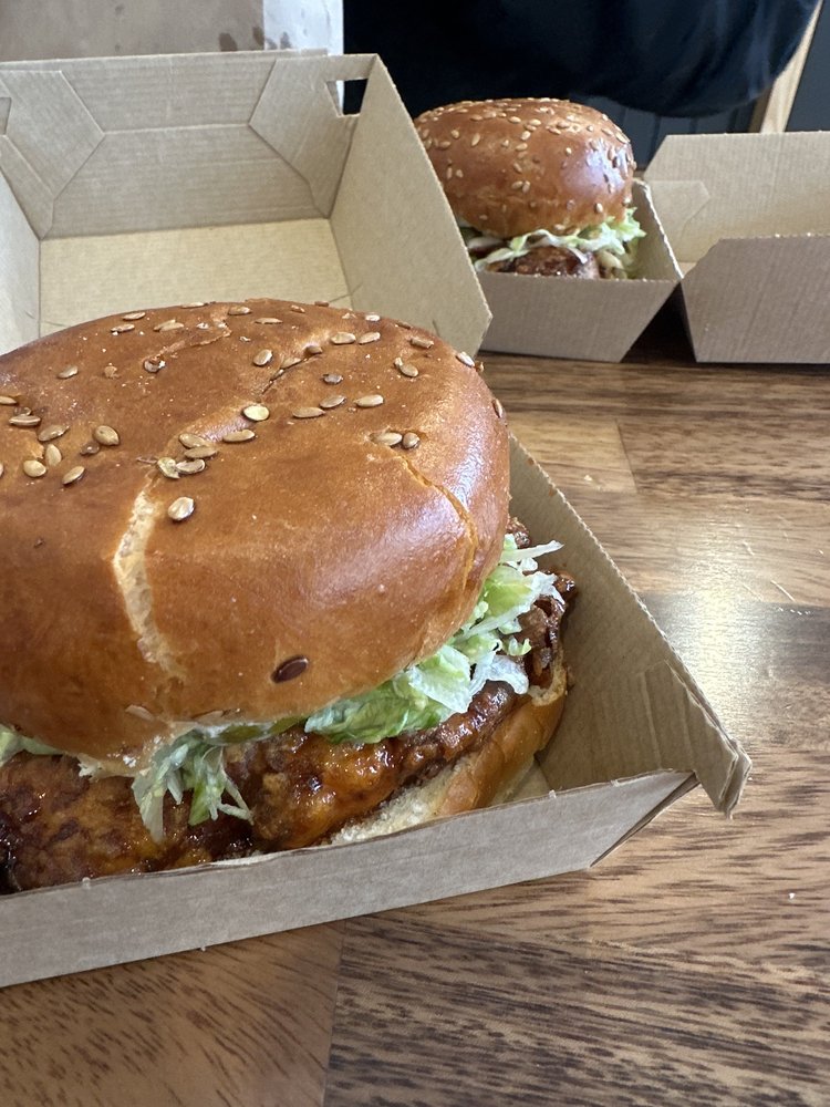 BLISS BEE - Updated June 2024 - 15 Photos & 57 Reviews - 30 Hawthorne ...