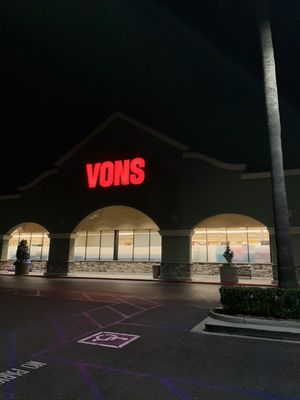 VONS - Updated October 2025 - 97 Photos & 124 Reviews - 8010 E Santa ...