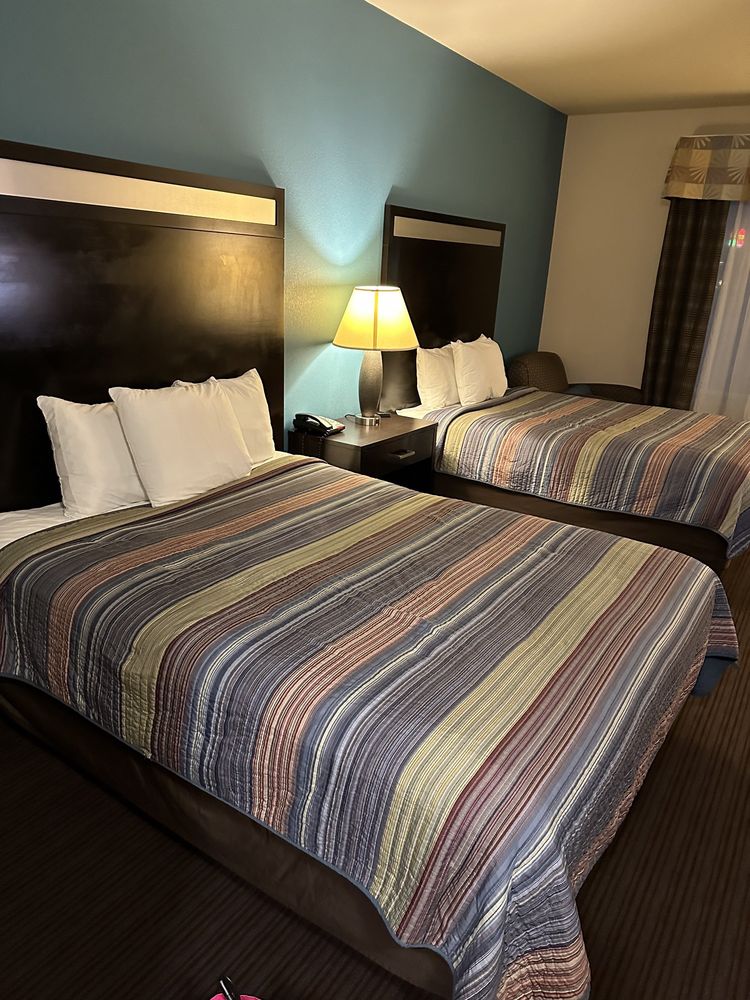 GRAND VISTA HOTEL - Updated August 2025 - 31 Photos & 35 Reviews - 228 ...