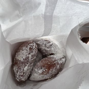 BEN’ YAYS - Updated January 2025 - 86 Photos & 49 Reviews - 1028 King ...