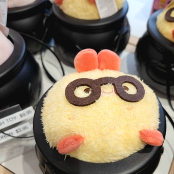 MINISO - Updated July 2025 - 152 Photos & 21 Reviews - 2263 S Wentworth ...