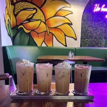 MADRES BRUNCH - Updated April 2025 - 999 Photos & 267 Reviews - 1805 ...