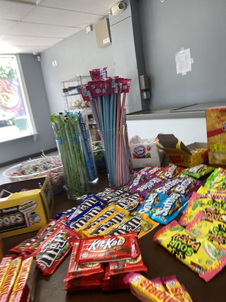 KAMMYS CANDY & MORE - Updated January 2025 - 16 Photos - 143 Middle ...