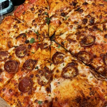 RUSTY BUCKET RESTAURANT & TAVERN - Updated July 2024 - 376 Photos & 269 ...