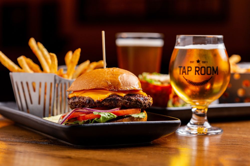 TAP ROOM - Updated December 2025 - 55 Photos & 53 Reviews - 363 New ...
