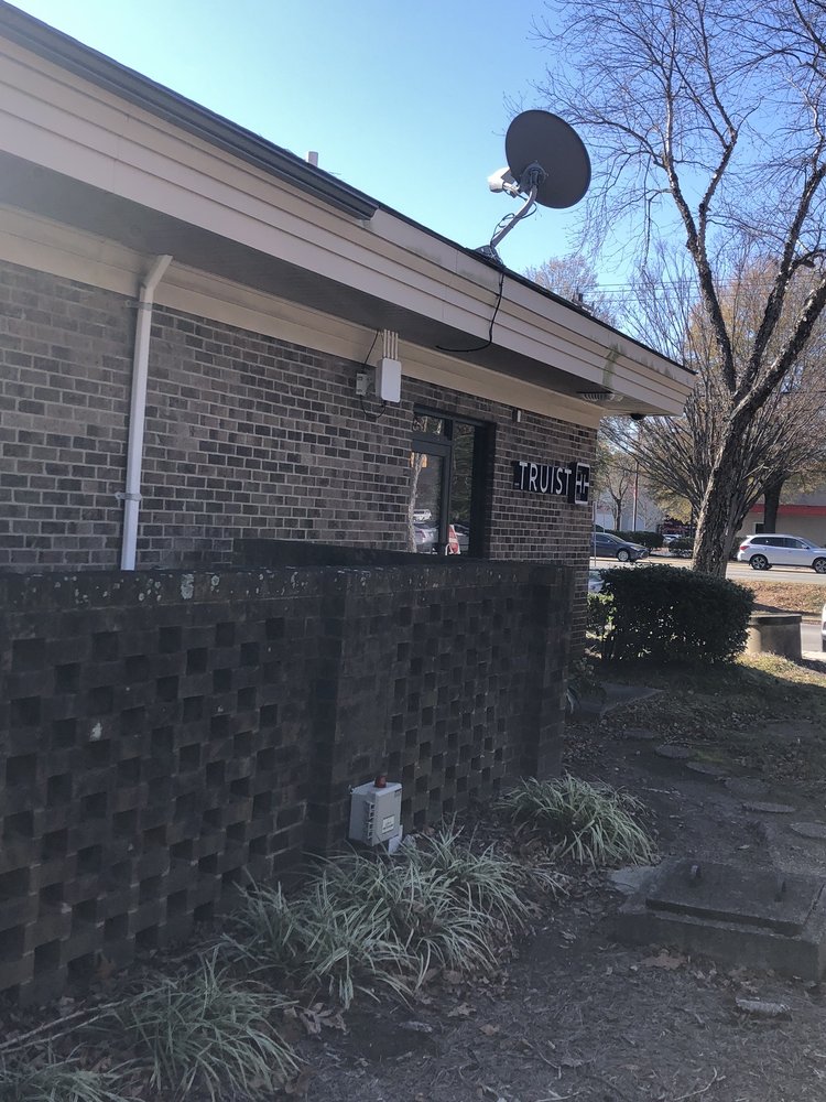TRUIST - Updated August 2024 - 8320 Creedmoor Rd, Raleigh, North ...