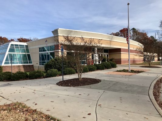 TRIANGLE AQUATIC CENTER - 37 Photos & 40 Reviews - 275 Convention Dr ...