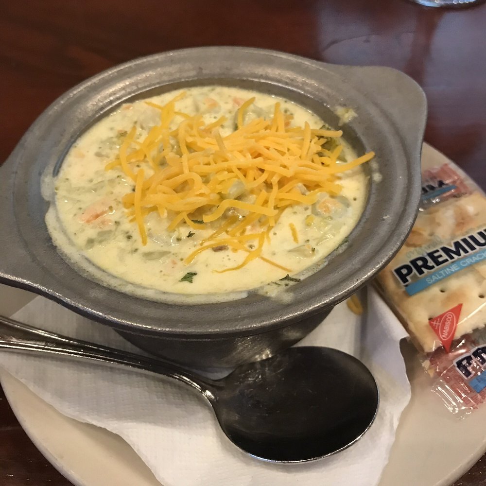 HOBO’S TAVERN - 45 Photos & 130 Reviews - 1411 Whitehall Rd, Muskegon ...