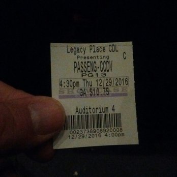 SHOWCASE CINEMA DE LUX LEGACY PLACE - Updated October 2025 - 111 Photos ...