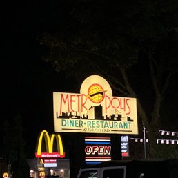 METROPOLIS DINER - Updated July 2025 - 131 Photos & 144 Reviews - 1711 ...