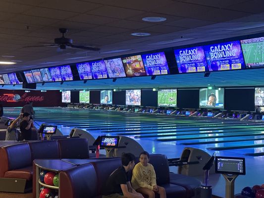 IRVINE LANES - Updated June 2025 - 267 Photos & 433 Reviews - 3415 ...