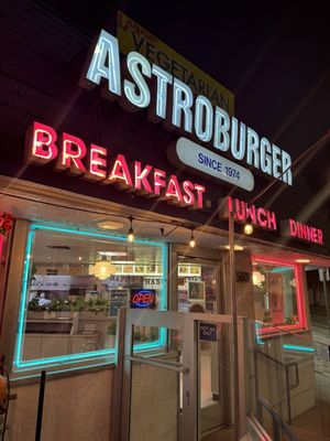 ASTRO BURGER - Updated April 2026 - 301 Photos & 580 Reviews - 5601 ...