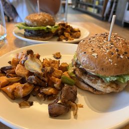 TRUE FOOD KITCHEN - Updated December 2025 - 1185 Photos & 970 Reviews ...