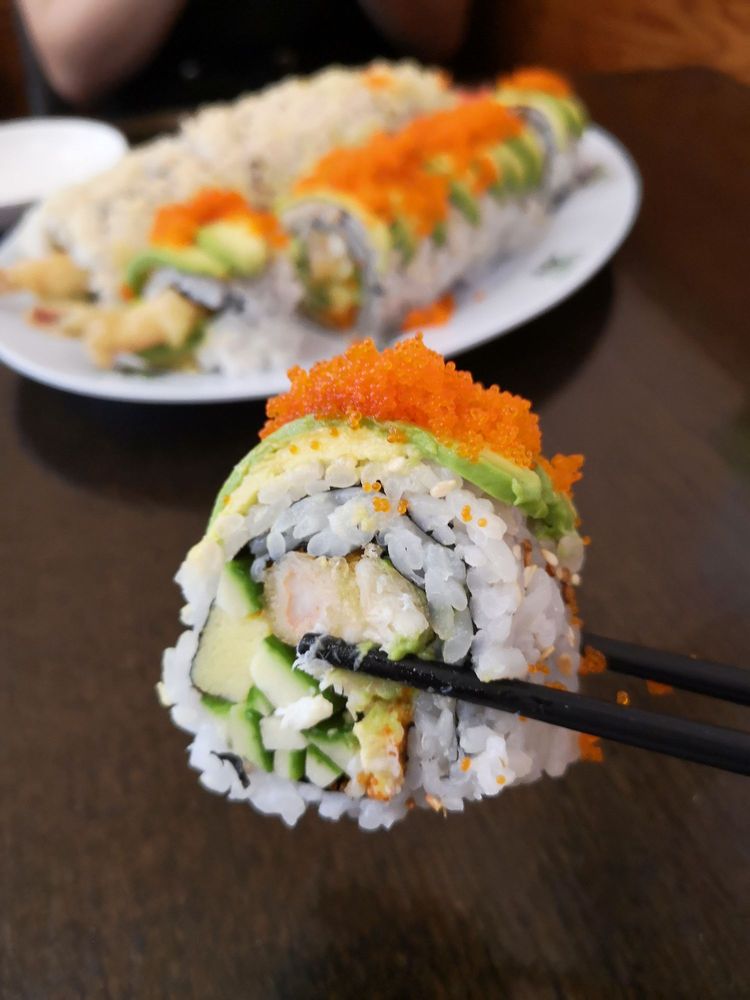 SUSHI BONG - 233 Photos & 350 Reviews - 5 Northtown Way, North York ...