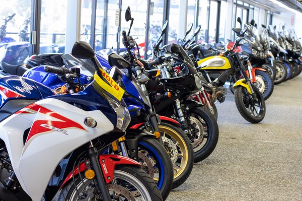 BOB LANPHERE’S BEAVERTON MOTORCYCLES - Updated June 2024 - 159 Photos ...