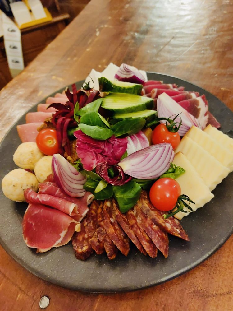 LE CHÂTEAU DE DRACULA - Updated September 2024 - 18 Photos - Rue ...