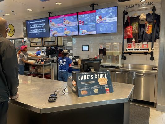 RAISING CANE’S - Updated January 2026 - 136 Photos & 77 Reviews - 1070 ...