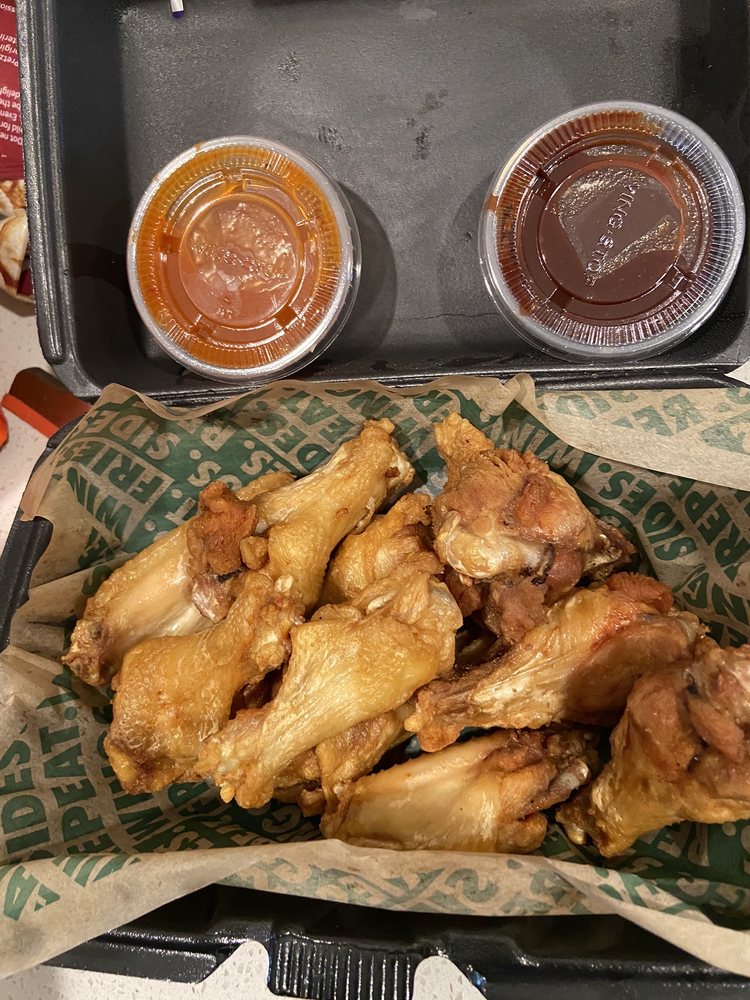 WINGSTOP - Updated June 2025 - 15 Photos - 1580 N Verrado Way, Buckeye ...