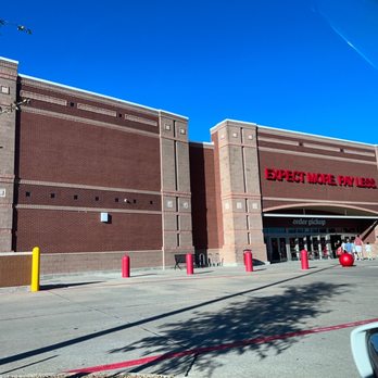 TARGET - Updated November 2025 - 60 Photos & 107 Reviews - 2200 Dallas ...