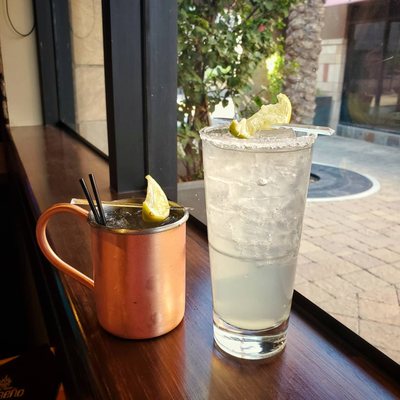 BLUE 32 SPORTS GRILL - Updated May 2024 - 295 Photos & 593 Reviews ...