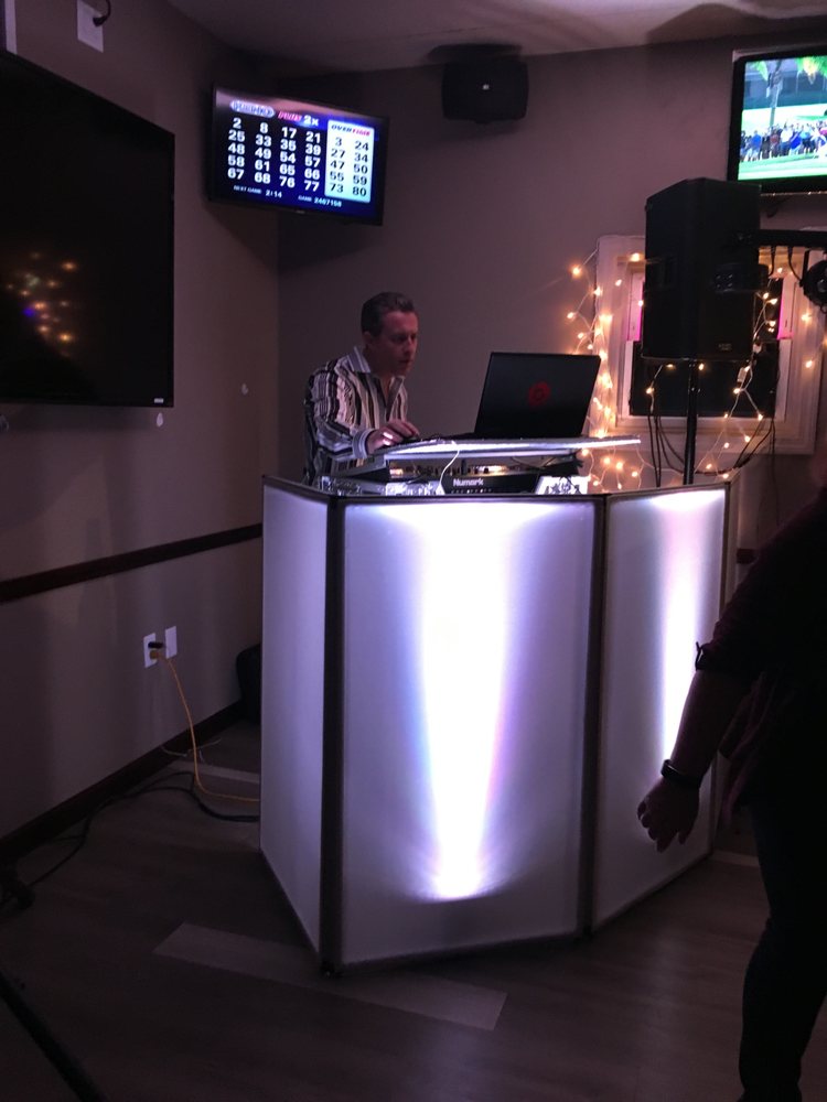 RUNWAY 41 BAR AND GRILL - None UPDATED - Bars - 41 Roseland Ave ...