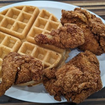 PERRY’S PLACE - Updated July 2025 - 54 Photos & 80 Reviews - 221 W ...