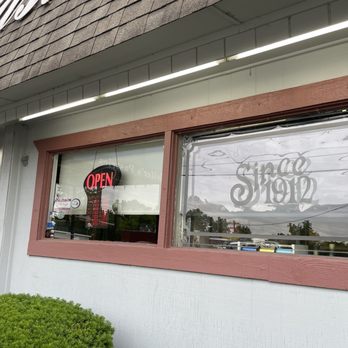 HELFER’S PASTRIES & DELI CAFE - Updated December 2025 - 68 Photos & 70 ...