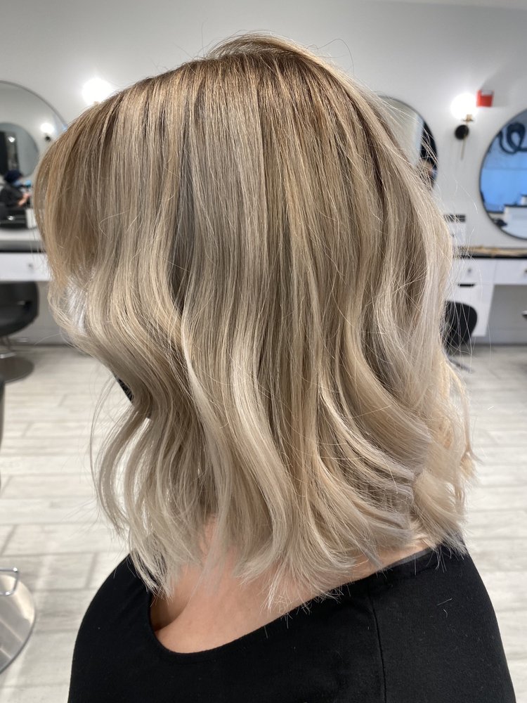 ROBYN MICHELLE SALON - Updated December 2024 - 25 Photos & 16 Reviews ...