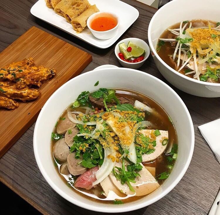 PHO BAR - 15 Photos - 利源西街24號, Hong Kong - Vietnamese - Restaurant ...