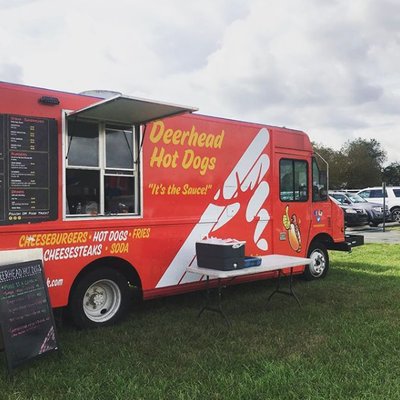DEERHEAD HOT DOGS FOOD TRUCK - Updated December 2025 - 620 S Maryland ...