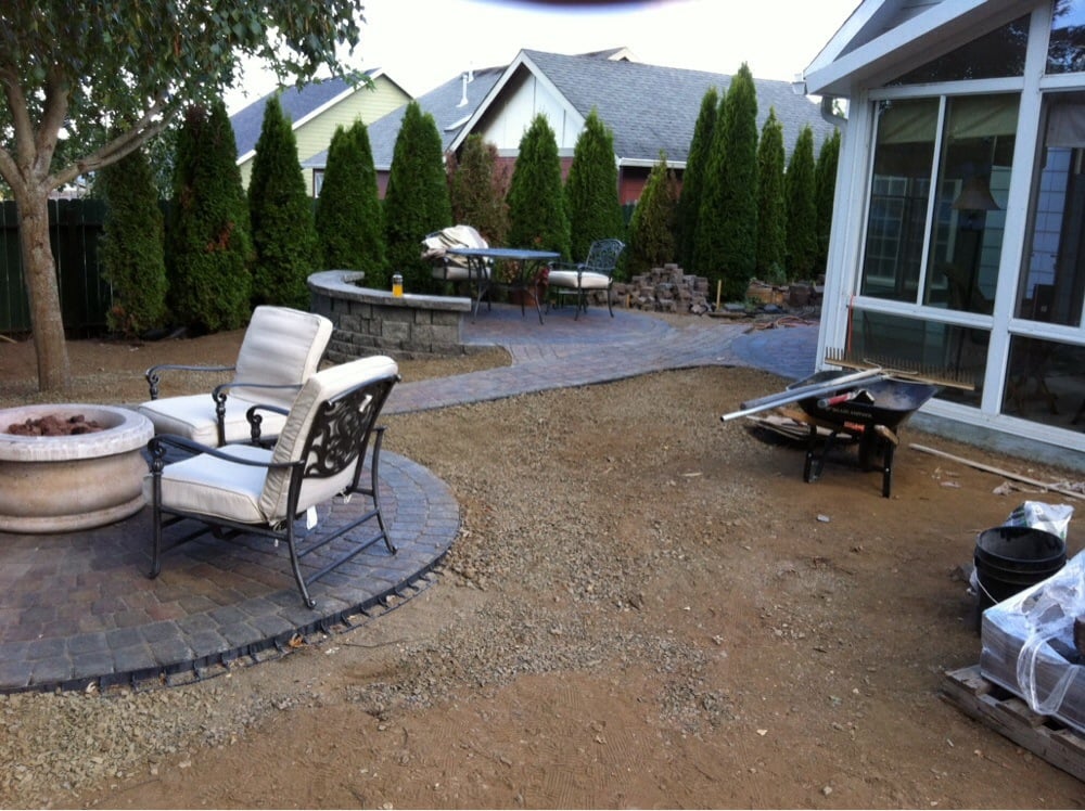 WILLAMETTE GRAYSTONE - Updated December 2025 - 121 SW McKenzie Ave ...