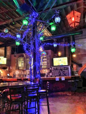 BARRIO BREWING - 438 Photos & 594 Reviews - Breweries - 800 E 16th St ...