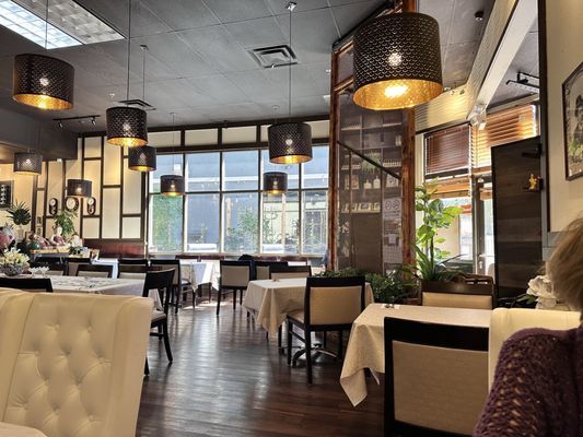 MAHANAKON THAI - Updated November 2025 - 142 Photos & 46 Reviews - 2550 ...