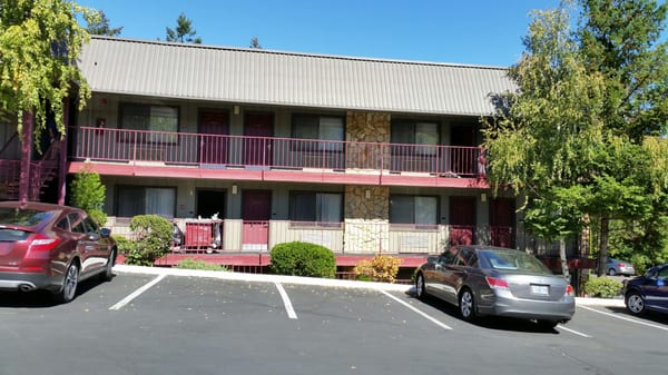FLAGSHIP INN OF ASHLAND - Updated February 2025 - 30 Photos & 103 ...