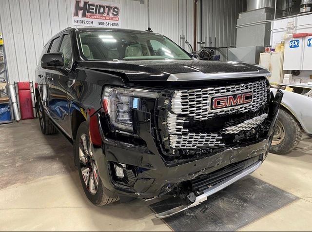 JE CUSTOMS & AUTO BODY REPAIR - Updated December 2025 - 11 Photos ...