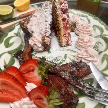 THE HIDEAWAY - Updated August 2025 - 1830 Photos & 733 Reviews - 421 N ...