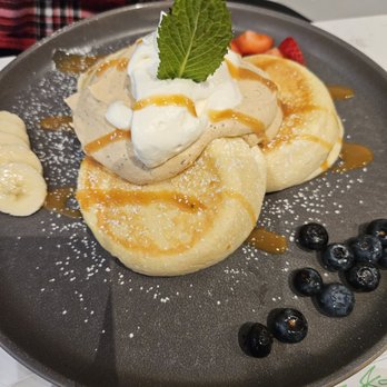 HANABUSA CAFE - Updated May 2024 - 813 Photos & 417 Reviews - 29 E ...