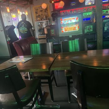 RETRO GAME BAR - Updated January 2026 - 146 Photos & 62 Reviews - 6720 ...