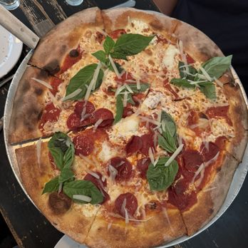 LUCALI - Updated January 2026 - 996 Photos & 915 Reviews - 1930 Bay Rd ...