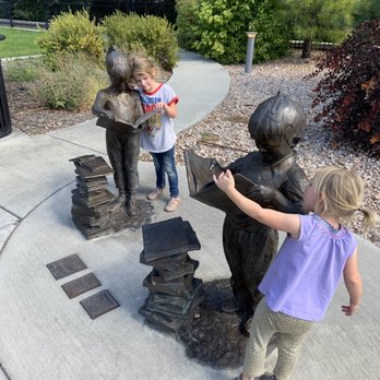 SPRINGVILLE PUBLIC LIBRARY - Updated July 2025 - 13 Photos - 45 S Main ...