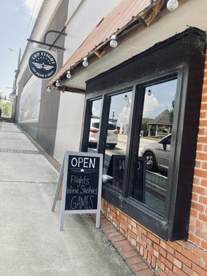 TOP FLIGHT TAP ROOM & GRILL - Updated December 2025 - 522 Monroe St ...