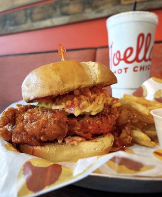JOELLA’S HOT CHICKEN - INDIANAPOLIS - Updated August 2025 - 589 Photos ...