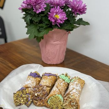 BITS & BITES BAKERY & CAFE - Updated March 2025 - 54 Photos & 23 ...