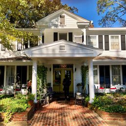 LOLA’S FARMHOUSE BISTRO - Updated June 2025 - 365 Photos & 308 Reviews ...