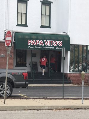 PAPA VITO’S BELLEVILLE - 72 Photos & 145 Reviews - 318 E Washington ...