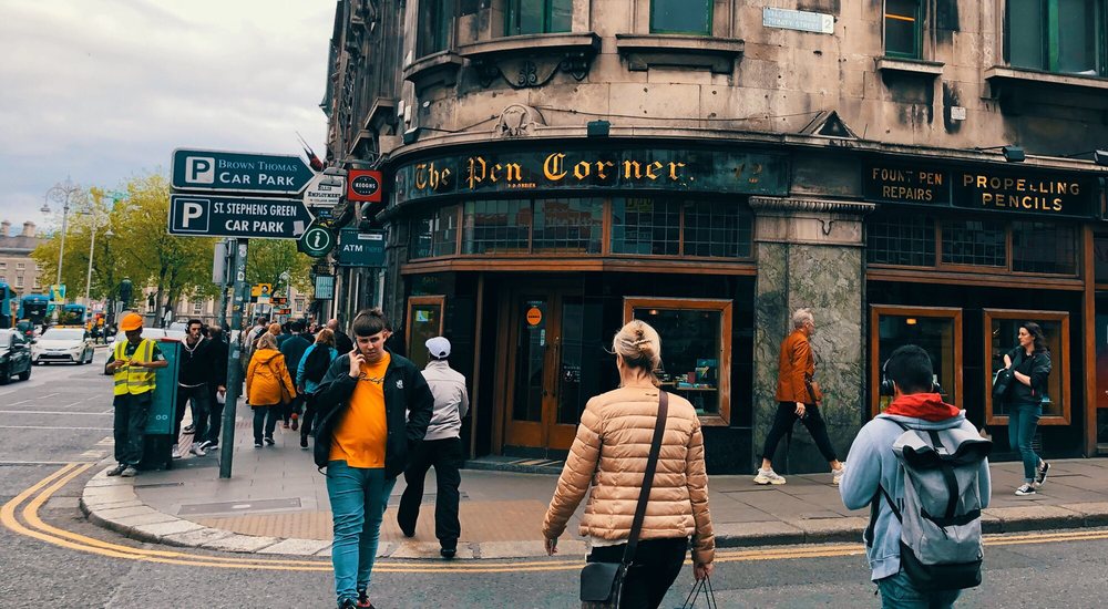 THE PEN CORNER - 13 Photos & 16 Reviews - 12 College Green, Dublin ...